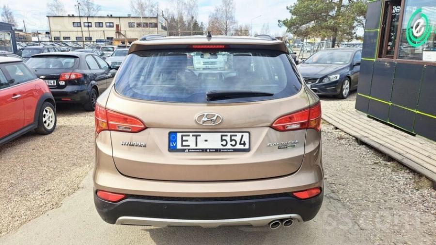 Hyundai Santa Fe 2013 Rīga, ar dzinēja tilpumu 2.20 L un nobraukumu 248 tūkst. km par 7400 €, foto 7 vietnē AUTOMOTO.COM.LV