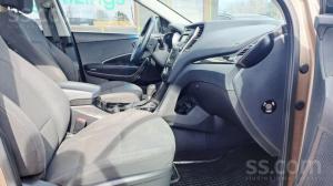 Hyundai Santa Fe 2013 Rīga, ar dzinēja tilpumu 2.20 L un nobraukumu 248 tūkst. km par 7400 €, foto 12 vietnē AUTOMOTO.COM.LV
