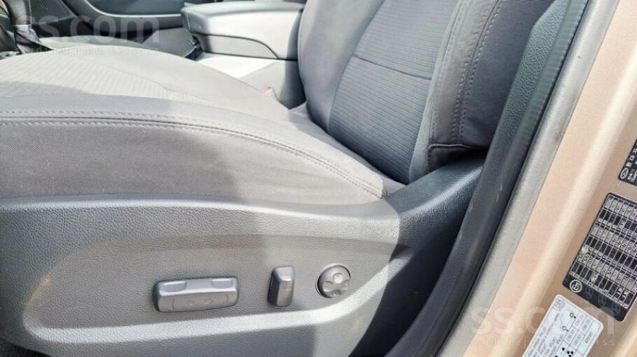 Hyundai Santa Fe 2013 Rīga, ar dzinēja tilpumu 2.20 L un nobraukumu 248 tūkst. km par 7400 €, foto 15 vietnē AUTOMOTO.COM.LV