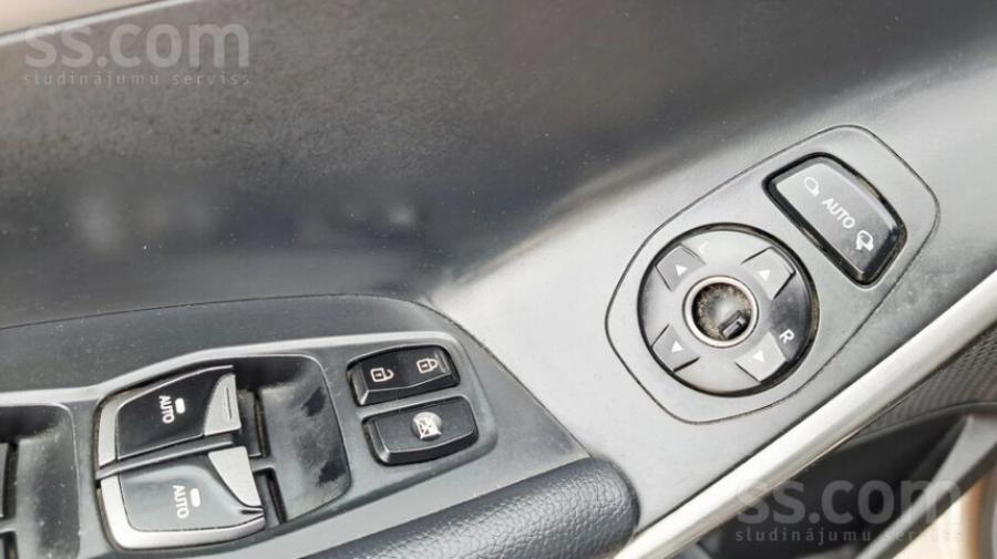 Hyundai Santa Fe 2013 Rīga, ar dzinēja tilpumu 2.20 L un nobraukumu 248 tūkst. km par 7400 €, foto 16 vietnē AUTOMOTO.COM.LV
