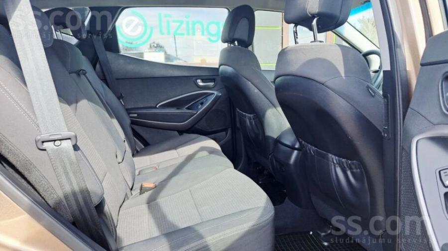 Hyundai Santa Fe 2013 Rīga, ar dzinēja tilpumu 2.20 L un nobraukumu 248 tūkst. km par 7400 €, foto 21 vietnē AUTOMOTO.COM.LV
