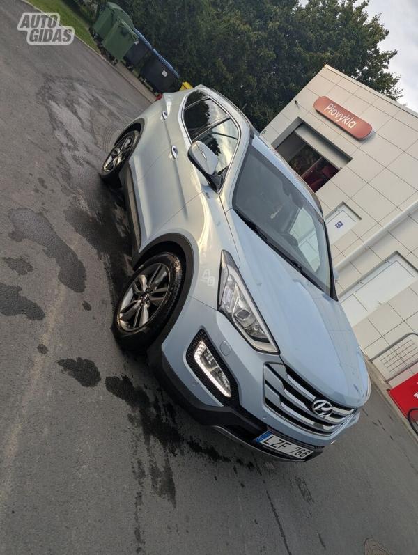 Hyundai Santa Fe 2013 KauÅa vietnÄ Hyundai Santa Fe 2013 KauÅa, ar dzinÄja tilpumu 2.20 L un nobraukumu 299 tÅ«kst. km par 9000 ā¬, foto 3 vietnÄ AUTOMOTO.COM.LV