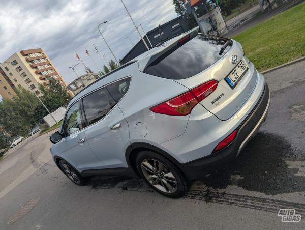 Hyundai Santa Fe 2013 KauÅa vietnÄ Hyundai Santa Fe 2013 KauÅa, ar dzinÄja tilpumu 2.20 L un nobraukumu 299 tÅ«kst. km par 9000 ā¬, foto 5 vietnÄ AUTOMOTO.COM.LV