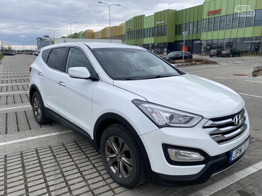 Hyundai Santa Fe 2014 in Vilnius, with an engine capacity of 2.40 L and mileage of 182 thousand km for 7600 €, photo 4 on AUTOMOTO.COM.LV