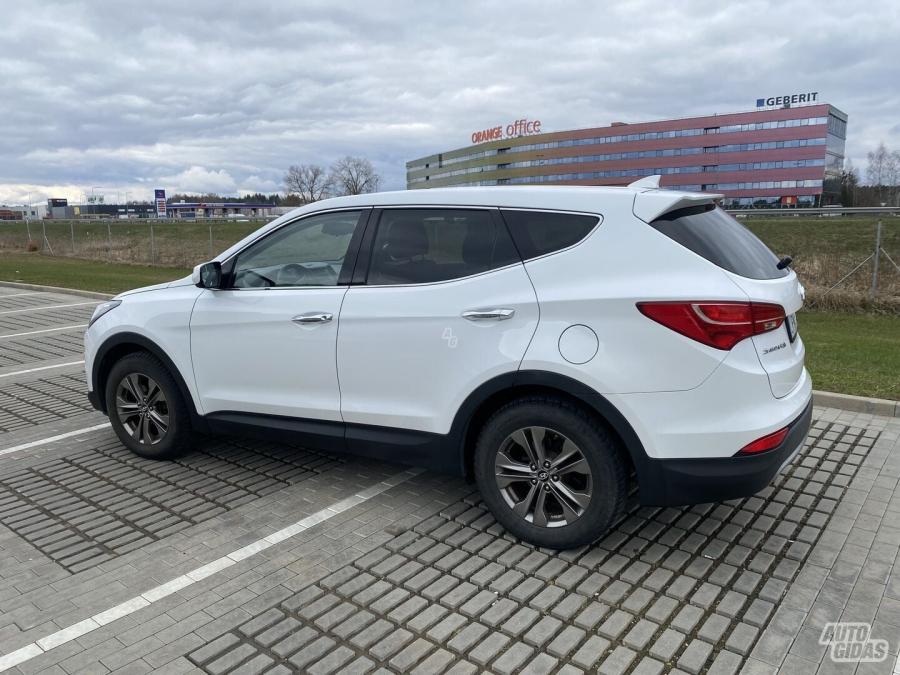 Hyundai Santa Fe 2014 in Vilnius, with an engine capacity of 2.40 L and mileage of 182 thousand km for 7600 €, photo 12 on AUTOMOTO.COM.LV