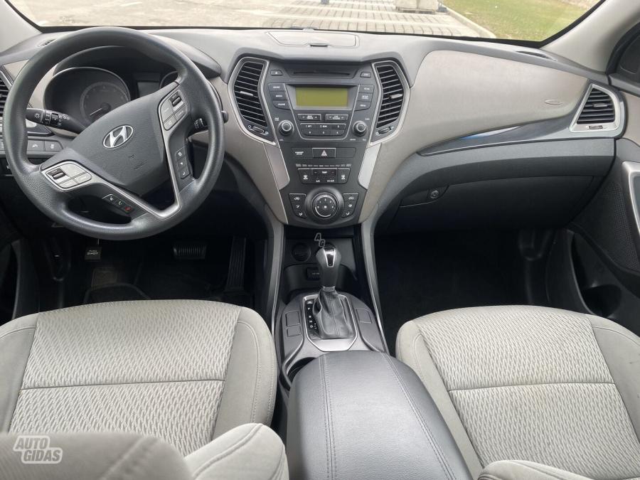 Hyundai Santa Fe 2014 in Vilnius, with an engine capacity of 2.40 L and mileage of 182 thousand km for 7600 €, photo 15 on AUTOMOTO.COM.LV