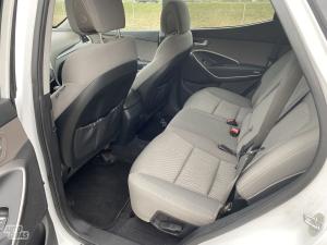 Hyundai Santa Fe 2014 in Vilnius, with an engine capacity of 2.40 L and mileage of 182 thousand km for 7600 €, photo 16 on AUTOMOTO.COM.LV