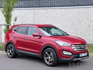 Hyundai Santa Fe 2014 in Riga, with an engine capacity of 2.20 L and mileage of 219 thousand km for 8450 €, photo 3 on AUTOMOTO.COM.LV