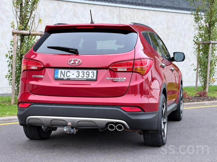 Hyundai Santa Fe 2014 in Riga, with an engine capacity of 2.20 L and mileage of 219 thousand km for 8450 €, photo 8 on AUTOMOTO.COM.LV