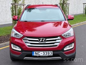 Hyundai Santa Fe 2014 in Riga, with an engine capacity of 2.20 L and mileage of 219 thousand km for 8450 €, photo 10 on AUTOMOTO.COM.LV