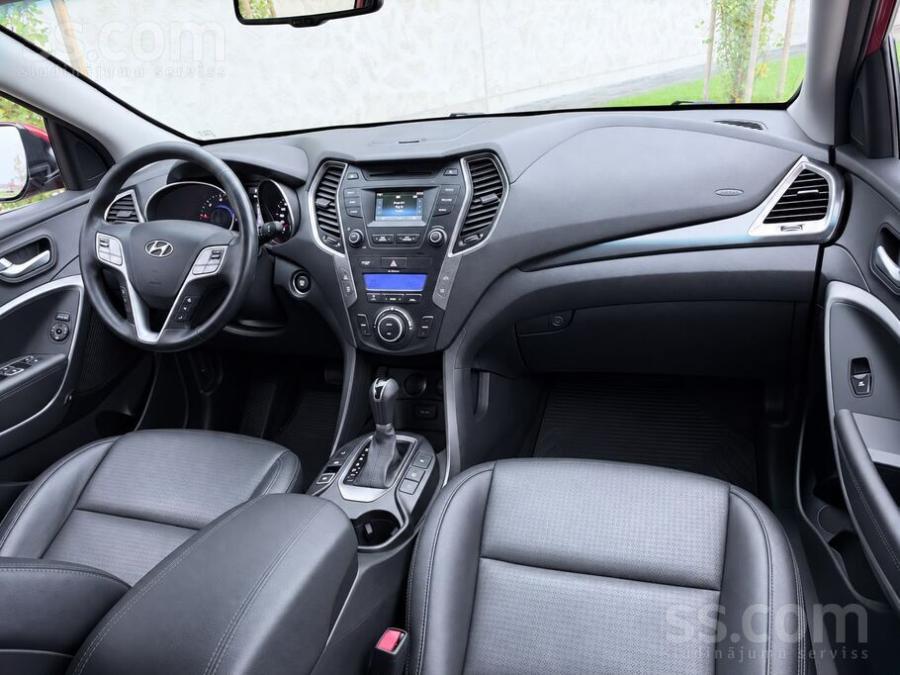 Hyundai Santa Fe 2014 in Riga, with an engine capacity of 2.20 L and mileage of 219 thousand km for 8450 €, photo 18 on AUTOMOTO.COM.LV