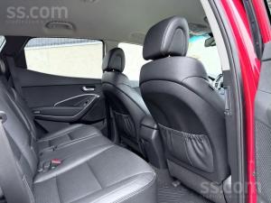 Hyundai Santa Fe 2014 in Riga, with an engine capacity of 2.20 L and mileage of 219 thousand km for 8450 €, photo 19 on AUTOMOTO.COM.LV