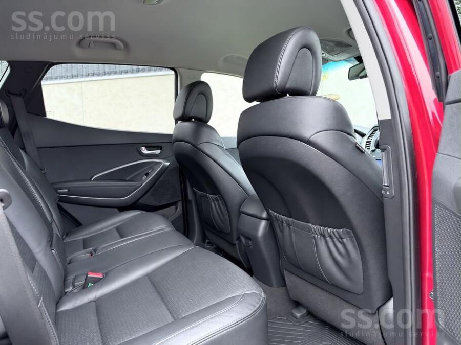 Hyundai Santa Fe 2014 in Riga, with an engine capacity of 2.20 L and mileage of 219 thousand km for 8450 €, photo 19 on AUTOMOTO.COM.LV