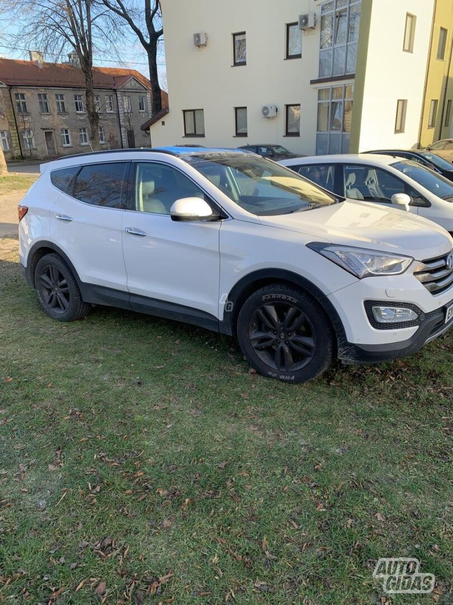 Hyundai Santa Fe 2015 in Klaipeda, with an engine capacity of 2.20 L and mileage of 167 thousand km for 5000 €, photo 1 on AUTOMOTO.COM.LV