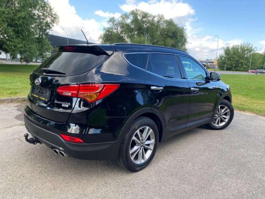 Hyundai Santa Fe 2015 Rīga, ar dzinēja tilpumu 2.20 L un nobraukumu 133 tūkst. km par 15950 €, foto 3 vietnē AUTOMOTO.COM.LV