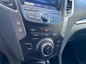 Hyundai Santa Fe 2015 Rīga, ar dzinēja tilpumu 2.20 L un nobraukumu 133 tūkst. km par 15950 €, foto 17 vietnē AUTOMOTO.COM.LV