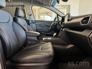 Hyundai Santa Fe 2018 Tukums, ar dzinēja tilpumu 2.20 L un nobraukumu 156 tūkst. km par 22500 €, foto 9 vietnē AUTOMOTO.COM.LV