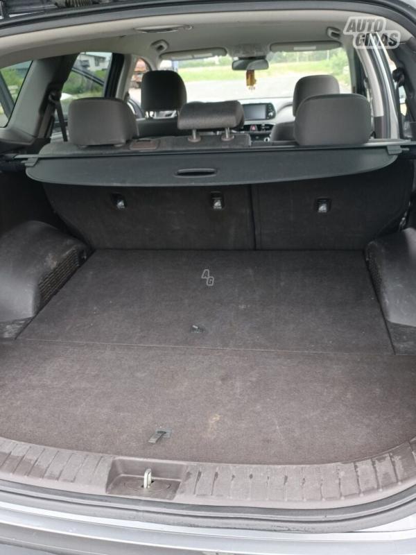 Hyundai Santa Fe 2019 in Kaunas, with an engine capacity of 2.40 L and mileage of 224 thousand km for 17400 €, photo 7 on AUTOMOTO.COM.LV