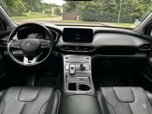 Hyundai Santa Fe 2020 in Taurage, with an engine capacity of 2.20 L and mileage of 287 thousand km for 16900 €, photo 19 on AUTOMOTO.COM.LV