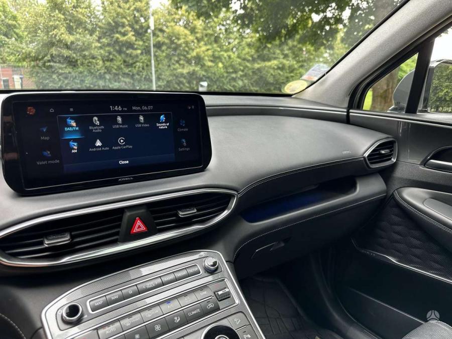 Hyundai Santa Fe 2020 in Taurage, with an engine capacity of 2.20 L and mileage of 287 thousand km for 16900 €, photo 40 on AUTOMOTO.COM.LV
