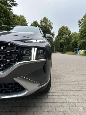 Hyundai Santa Fe 2020 in Taurage, with an engine capacity of 2.20 L and mileage of 287 thousand km for 16800 €, photo 11 on AUTOMOTO.COM.LV