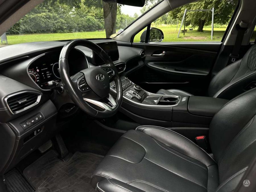 Hyundai Santa Fe 2020 in Taurage, with an engine capacity of 2.20 L and mileage of 287 thousand km for 16800 €, photo 20 on AUTOMOTO.COM.LV