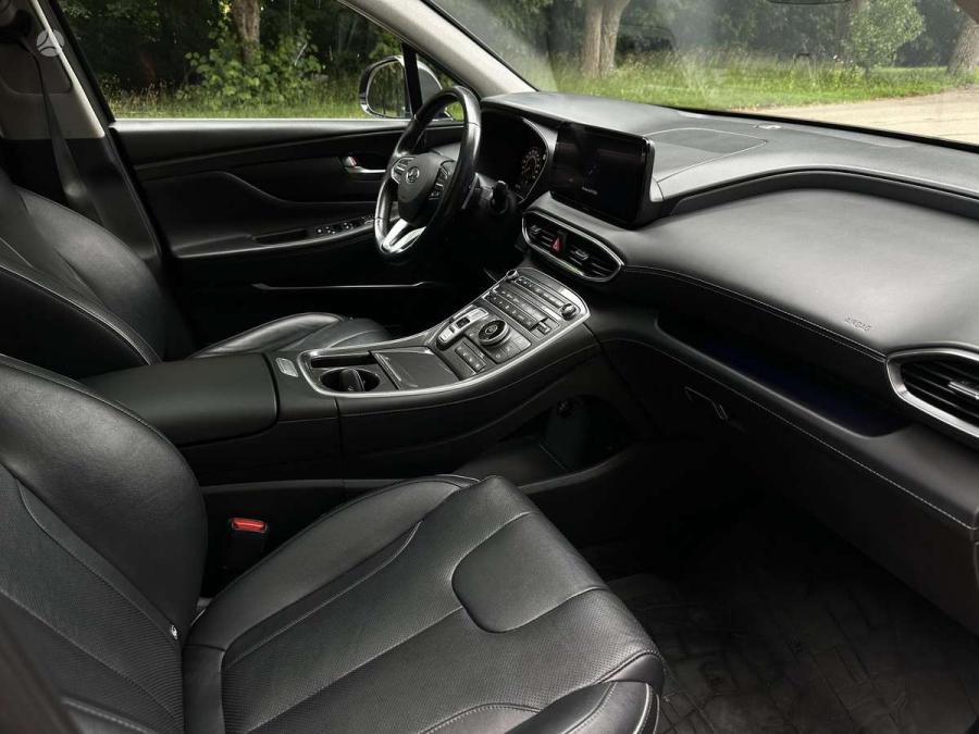 Hyundai Santa Fe 2020 in Taurage, with an engine capacity of 2.20 L and mileage of 287 thousand km for 16800 €, photo 27 on AUTOMOTO.COM.LV