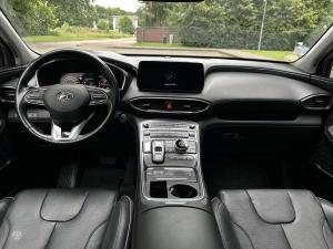 Hyundai Santa Fe 2020 in Taurage, with an engine capacity of 2.20 L and mileage of 287 thousand km for 16800 €, photo 29 on AUTOMOTO.COM.LV