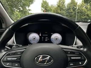 Hyundai Santa Fe 2020 in Taurage, with an engine capacity of 2.20 L and mileage of 287 thousand km for 16800 €, photo 37 on AUTOMOTO.COM.LV