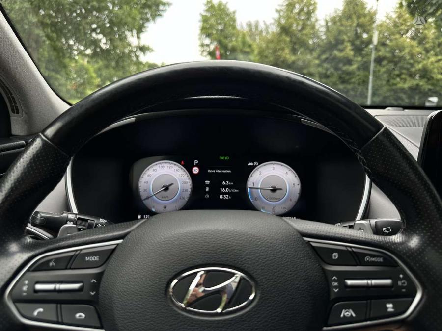 Hyundai Santa Fe 2020 in Taurage, with an engine capacity of 2.20 L and mileage of 287 thousand km for 16800 €, photo 37 on AUTOMOTO.COM.LV