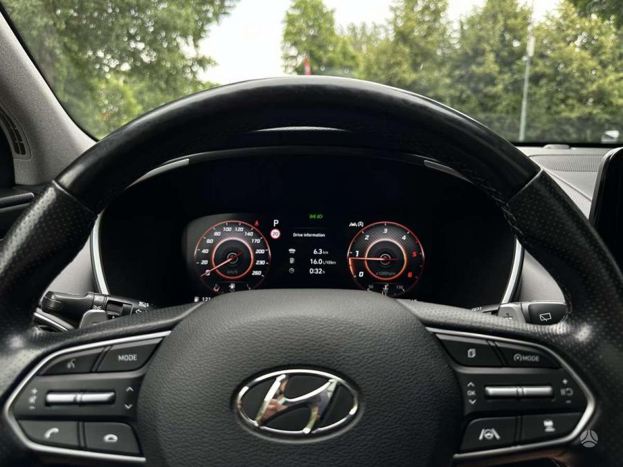 Hyundai Santa Fe 2020 in Taurage, with an engine capacity of 2.20 L and mileage of 287 thousand km for 16800 €, photo 39 on AUTOMOTO.COM.LV
