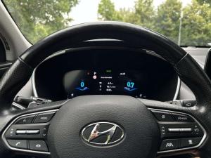 Hyundai Santa Fe 2020 in Taurage, with an engine capacity of 2.20 L and mileage of 287 thousand km for 16800 €, photo 40 on AUTOMOTO.COM.LV