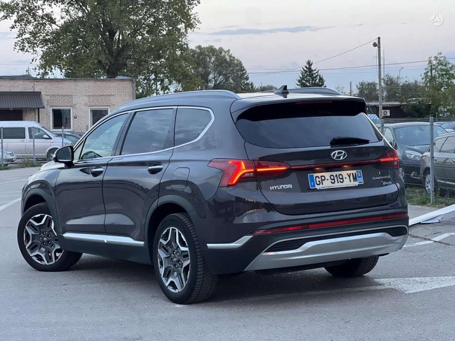Hyundai Santa Fe 2023 in Ukmerge, with an engine capacity of 1.60 L and mileage of 160 thousand km for 24950 €, photo 8 on AUTOMOTO.COM.LV