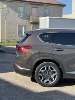 Hyundai Santa Fe 2023 in Ukmerge, with an engine capacity of 1.60 L and mileage of 160 thousand km for 24950 €, photo 13 on AUTOMOTO.COM.LV