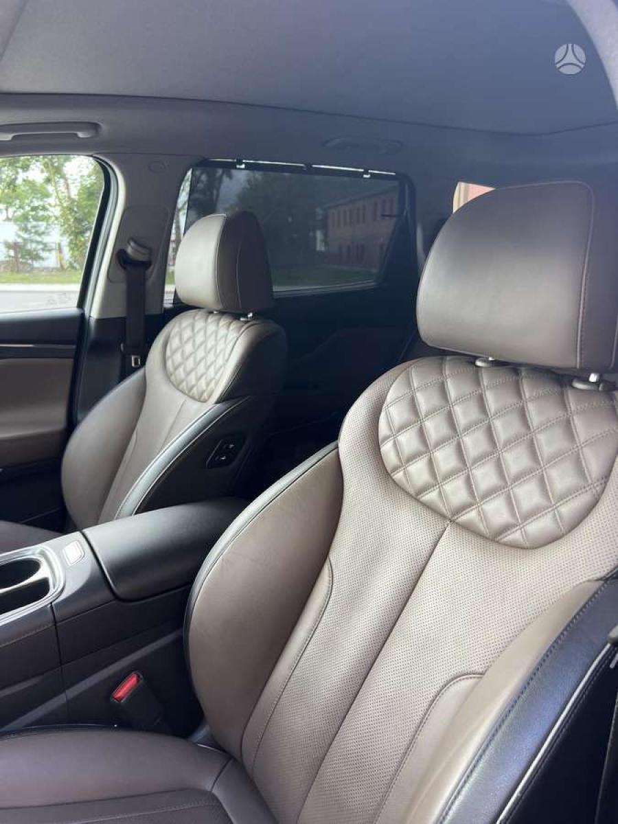 Hyundai Santa Fe 2023 in Ukmerge, with an engine capacity of 1.60 L and mileage of 160 thousand km for 24950 €, photo 23 on AUTOMOTO.COM.LV