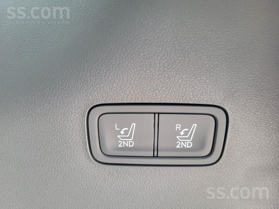 Hyundai Santa Fe 2026 Rīga, ar dzinēja tilpumu 1.60 L un nobraukumu 2 tūkst. km par 56999 €, foto 24 vietnē AUTOMOTO.COM.LV
