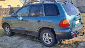 Zaļš Hyundai Santa Fe 2001 Viļņa, ar dzinēja tilpumu 2.40 L un nobraukumu 266 tūkst. km par 1800 €, foto 2 vietnē AUTOMOTO.COM.LV