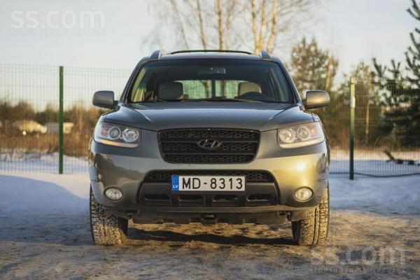 Zaļš Hyundai Santa Fe 2006 Rīga, ar dzinēja tilpumu 2.20 L un nobraukumu 421 tūkst. km par 4990 €, foto 2 vietnē AUTOMOTO.COM.LV
