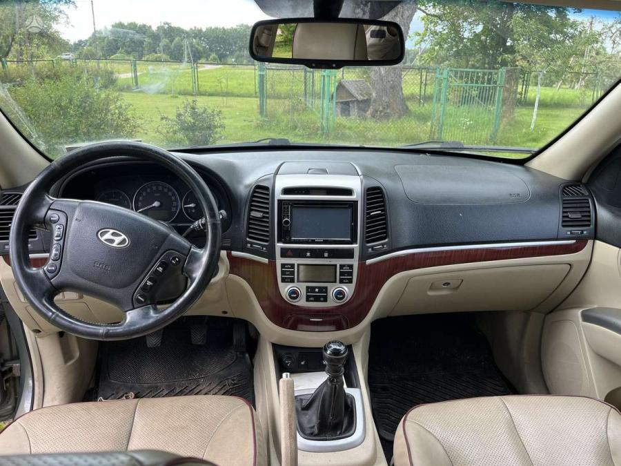 Zaļš Hyundai Santa Fe 2006 Nemenčinė, ar dzinēja tilpumu 2.19 L un nobraukumu 250 tūkst. km par 1200 €, foto 7 vietnē AUTOMOTO.COM.LV
