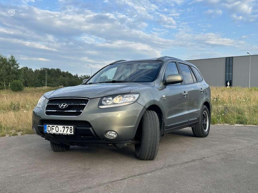 Zaļš Hyundai Santa Fe 2007 Viļņa, ar dzinēja tilpumu 2.19 L un nobraukumu 183 tūkst. km par 3700 €, foto 4 vietnē AUTOMOTO.COM.LV