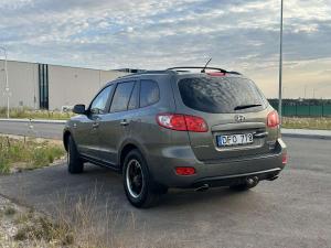 Zaļš Hyundai Santa Fe 2007 Viļņa, ar dzinēja tilpumu 2.19 L un nobraukumu 183 tūkst. km par 3700 €, foto 12 vietnē AUTOMOTO.COM.LV