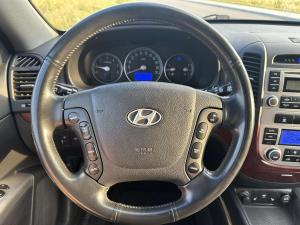 Zaļš Hyundai Santa Fe 2007 Viļņa, ar dzinēja tilpumu 2.19 L un nobraukumu 183 tūkst. km par 3700 €, foto 15 vietnē AUTOMOTO.COM.LV