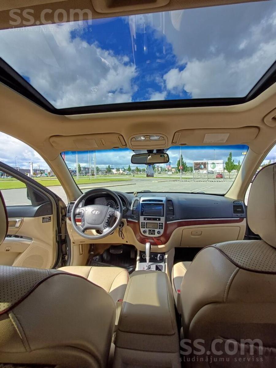 Zaļš Hyundai Santa Fe 2008 Rīga, ar dzinēja tilpumu 2.20 L un nobraukumu 329 tūkst. km par 3600 €, foto 10 vietnē AUTOMOTO.COM.LV