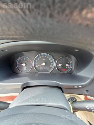 Zaļš Hyundai Santa Fe 2008 Rīga, ar dzinēja tilpumu 2.20 L un nobraukumu 329 tūkst. km par 3600 €, foto 12 vietnē AUTOMOTO.COM.LV