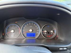 Zaļš Hyundai Santa Fe 2008 Viļņa, ar dzinēja tilpumu 2.19 L un nobraukumu 300 tūkst. km par 2500 €, foto 10 vietnē AUTOMOTO.COM.LV