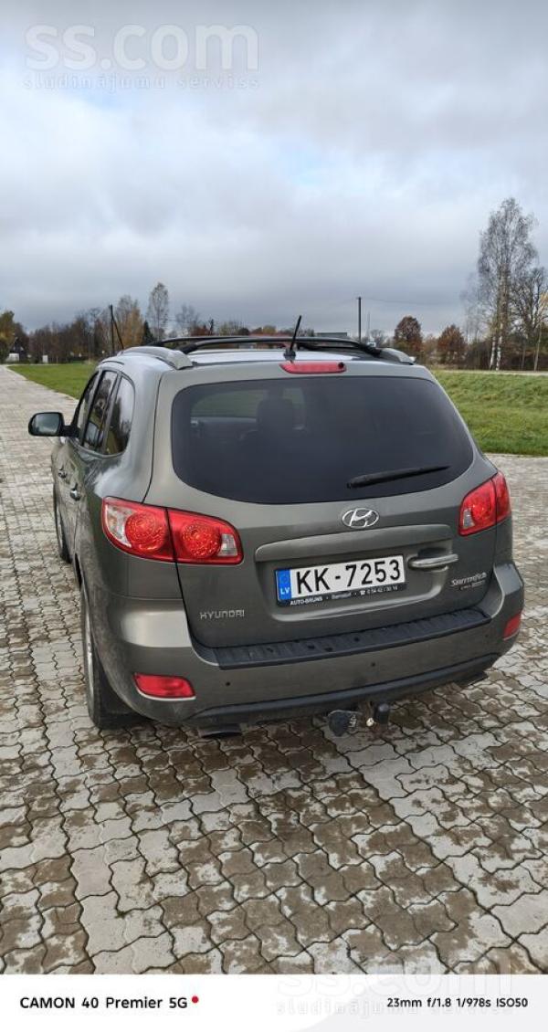Zaļš Hyundai Santa Fe 2009 Rīga, ar dzinēja tilpumu 2.20 L un nobraukumu 311 tūkst. km par 4200 €, foto 3 vietnē AUTOMOTO.COM.LV