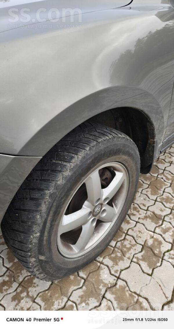 Zaļš Hyundai Santa Fe 2009 Rīga, ar dzinēja tilpumu 2.20 L un nobraukumu 311 tūkst. km par 4200 €, foto 5 vietnē AUTOMOTO.COM.LV