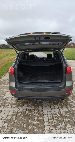 Zaļš Hyundai Santa Fe 2009 Rīga, ar dzinēja tilpumu 2.20 L un nobraukumu 311 tūkst. km par 4200 €, foto 8 vietnē AUTOMOTO.COM.LV
