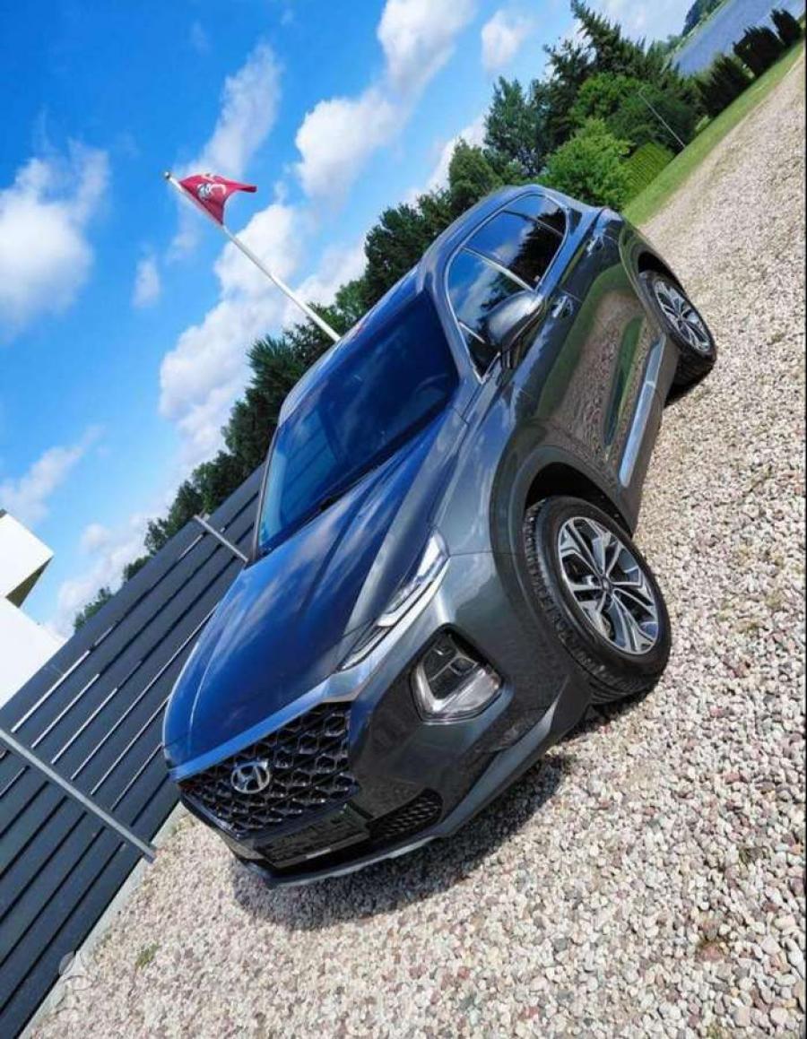 Green Hyundai Santa Fe 2020 in Vilkaviskis, with an engine capacity of 2.20 L and mileage of 290 thousand km for 15600 €, photo 5 on AUTOMOTO.COM.LV