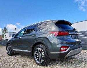 Green Hyundai Santa Fe 2020 in Vilkaviskis, with an engine capacity of 2.20 L and mileage of 290 thousand km for 15600 €, photo 7 on AUTOMOTO.COM.LV